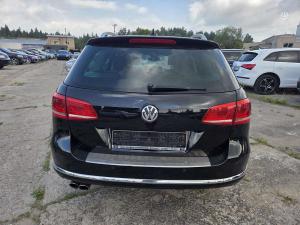 Black Volkswagen Passat 2014 in Utena, with an engine capacity of 2.00 L and mileage of 286 thousand km for 6450 €, photo 6 on AUTOMOTO.COM.LV