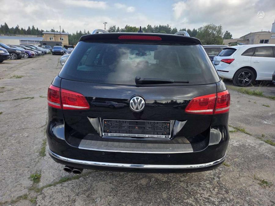 Black Volkswagen Passat 2014 in Utena, with an engine capacity of 2.00 L and mileage of 286 thousand km for 6450 €, photo 6 on AUTOMOTO.COM.LV