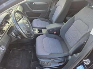 Black Volkswagen Passat 2014 in Utena, with an engine capacity of 2.00 L and mileage of 286 thousand km for 6450 €, photo 9 on AUTOMOTO.COM.LV