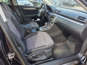Black Volkswagen Passat 2014 in Utena, with an engine capacity of 2.00 L and mileage of 286 thousand km for 6450 €, photo 15 on AUTOMOTO.COM.LV