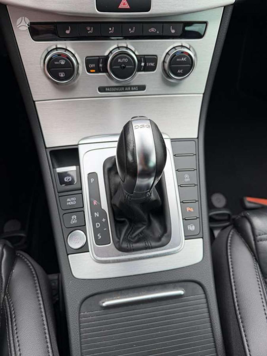 Melns Volkswagen Passat 2014 Šauļi, ar dzinēja tilpumu 1.60 L un nobraukumu 223 tūkst. km par 6999 €, foto 22 vietnē AUTOMOTO.COM.LV