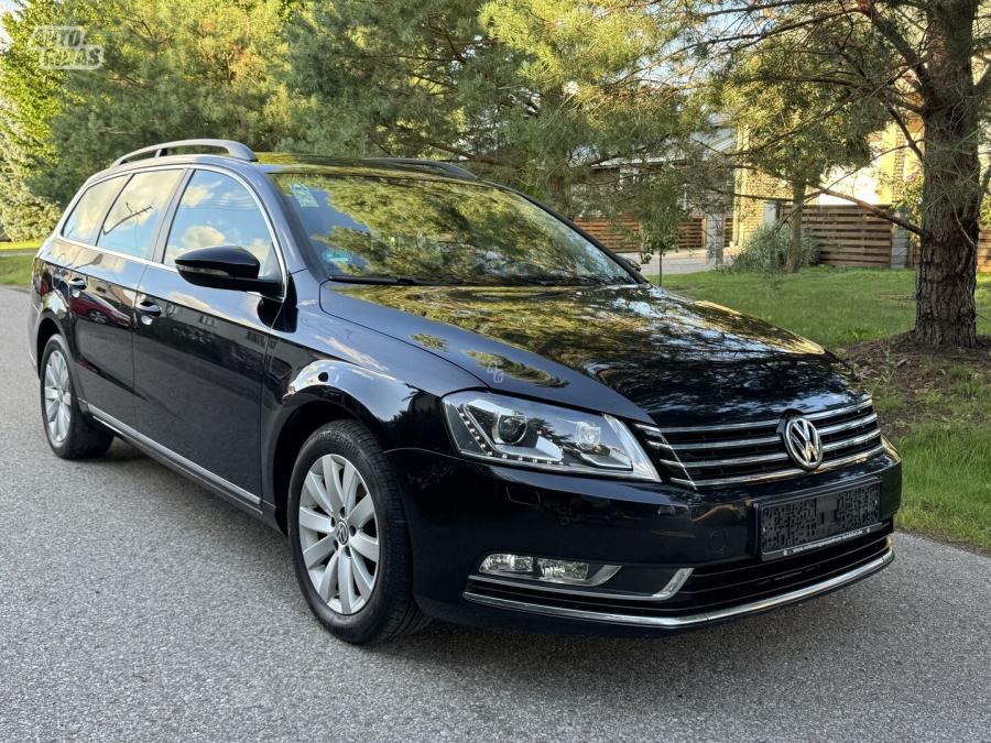 Black Volkswagen Passat 2014 in Marijampole, with an engine capacity of 2.00 L and mileage of 320 thousand km for 5500 €, photo 1 on AUTOMOTO.COM.LV