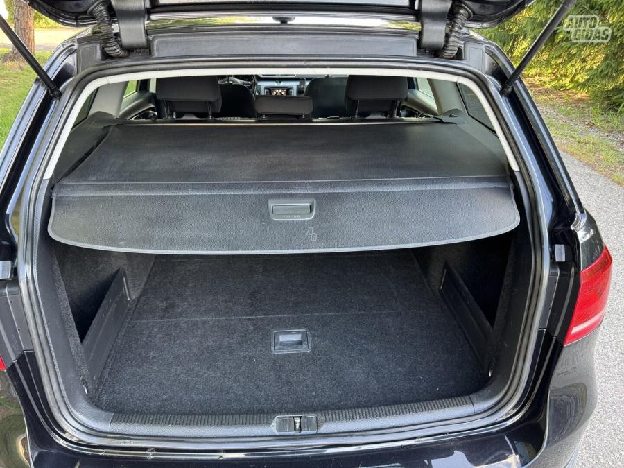 Black Volkswagen Passat 2014 in Marijampole, with an engine capacity of 2.00 L and mileage of 320 thousand km for 5500 €, photo 9 on AUTOMOTO.COM.LV