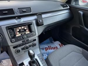 Black Volkswagen Passat 2014 in Marijampole, with an engine capacity of 2.00 L and mileage of 320 thousand km for 5500 €, photo 12 on AUTOMOTO.COM.LV