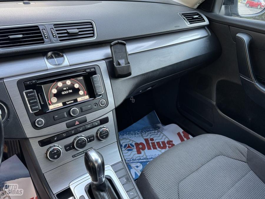 Black Volkswagen Passat 2014 in Marijampole, with an engine capacity of 2.00 L and mileage of 320 thousand km for 5500 €, photo 12 on AUTOMOTO.COM.LV
