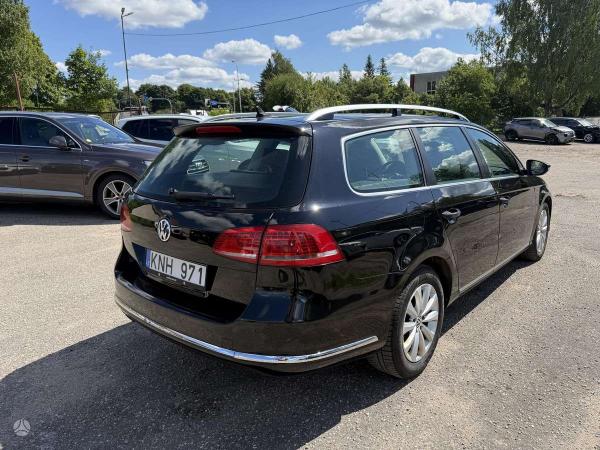 Black Volkswagen Passat 2014 in Telschi, with an engine capacity of 1.97 L and mileage of 333 thousand km for 5100 €, photo 9 on AUTOMOTO.COM.LV