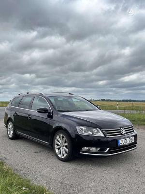 Melns Volkswagen Passat 2014 Jonava, ar dzinēja tilpumu 1.97 L un nobraukumu 355 tūkst. km par 5000 €, foto  vietnē AUTOMOTO.COM.LV