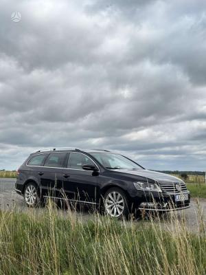 Black Volkswagen Passat 2014 in Jonava, with an engine capacity of 1.97 L and mileage of 355 thousand km for 5000 €, photo 4 on AUTOMOTO.COM.LV