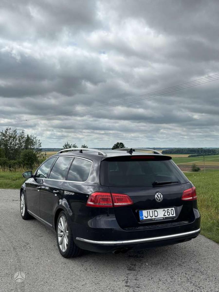 Black Volkswagen Passat 2014 in Jonava, with an engine capacity of 1.97 L and mileage of 355 thousand km for 5000 €, photo 6 on AUTOMOTO.COM.LV