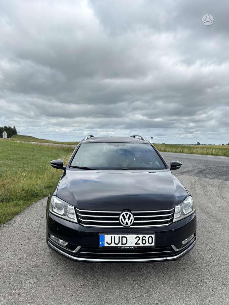 Black Volkswagen Passat 2014 in Jonava, with an engine capacity of 1.97 L and mileage of 355 thousand km for 5000 €, photo 12 on AUTOMOTO.COM.LV