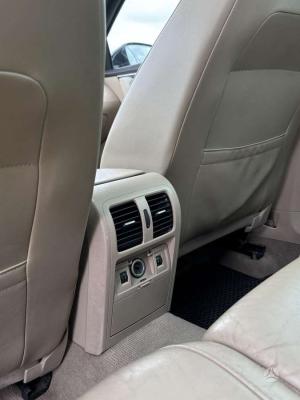 Black Volkswagen Passat 2014 in Jonava, with an engine capacity of 1.97 L and mileage of 355 thousand km for 5000 €, photo 16 on AUTOMOTO.COM.LV