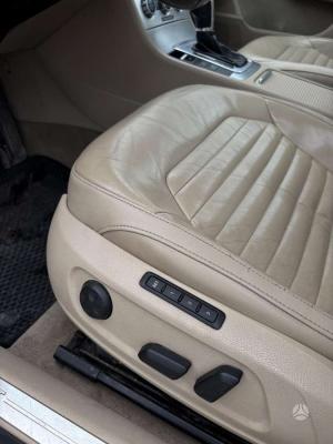 Black Volkswagen Passat 2014 in Jonava, with an engine capacity of 1.97 L and mileage of 355 thousand km for 5000 €, photo 20 on AUTOMOTO.COM.LV