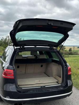 Black Volkswagen Passat 2014 in Jonava, with an engine capacity of 1.97 L and mileage of 355 thousand km for 5000 €, photo 26 on AUTOMOTO.COM.LV