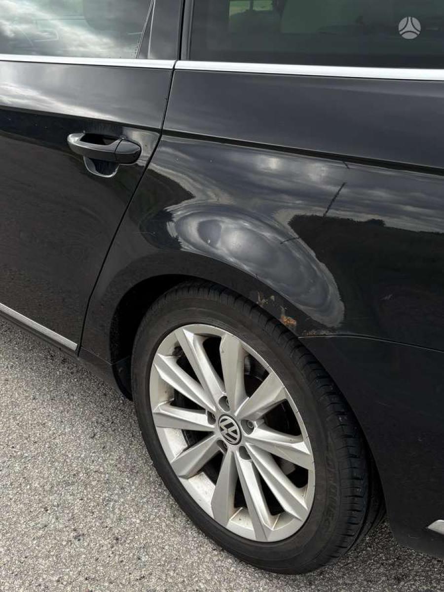 Black Volkswagen Passat 2014 in Jonava, with an engine capacity of 1.97 L and mileage of 355 thousand km for 5000 €, photo 34 on AUTOMOTO.COM.LV