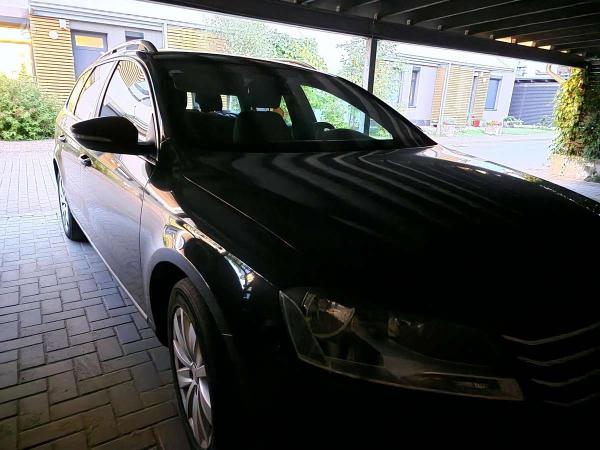 Melns Volkswagen Passat 2014 Viļņa, ar dzinēja tilpumu 1.97 L un nobraukumu 215 tūkst. km par 4800 €, foto 3 vietnē AUTOMOTO.COM.LV