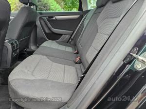 Melns Volkswagen Passat 2014 Paide, ar dzinēja tilpumu 1.60 L un nobraukumu 295 tūkst. km par 6750 €, foto 19 vietnē AUTOMOTO.COM.LV