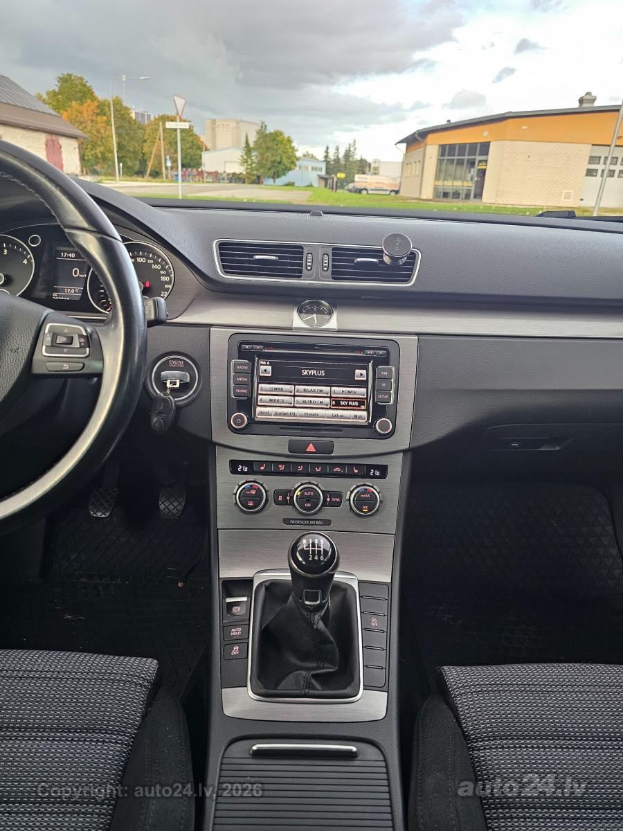 Melns Volkswagen Passat 2014 Paide, ar dzinēja tilpumu 2.00 L un nobraukumu 304 tūkst. km par 3550 €, foto 10 vietnē AUTOMOTO.COM.LV