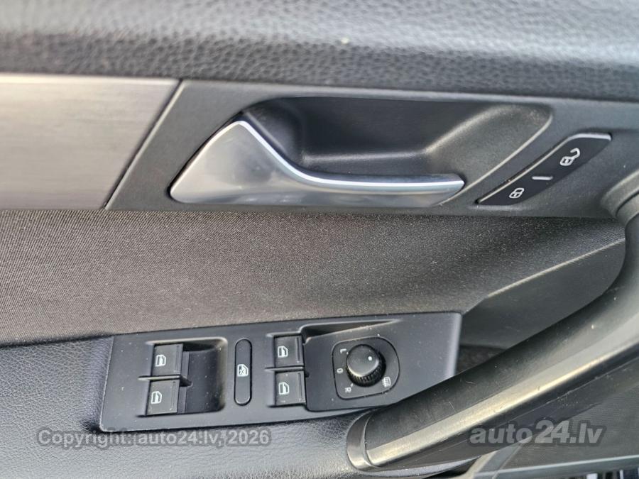 Melns Volkswagen Passat 2014 Paide, ar dzinēja tilpumu 2.00 L un nobraukumu 304 tūkst. km par 3550 €, foto 17 vietnē AUTOMOTO.COM.LV