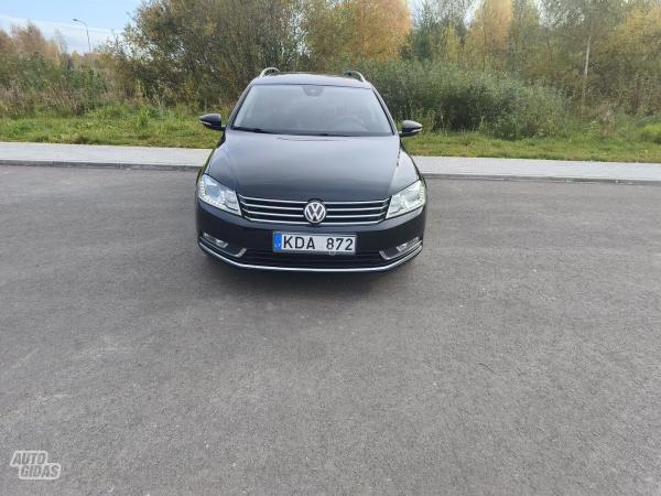 Volkswagen Passat 2014 Klaipėda vietnē Melns Volkswagen Passat 2014 Klaipėda, ar dzinēja tilpumu 2.00 L un nobraukumu 249 tūkst. km par 6500 €, foto 4 vietnē AUTOMOTO.COM.LV
