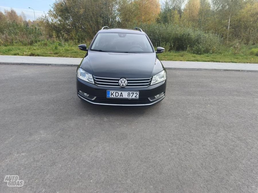 Black Volkswagen Passat 2014 in Klaipeda, with an engine capacity of 2.00 L and mileage of 249 thousand km for 6500 €, photo 4 on AUTOMOTO.COM.LV