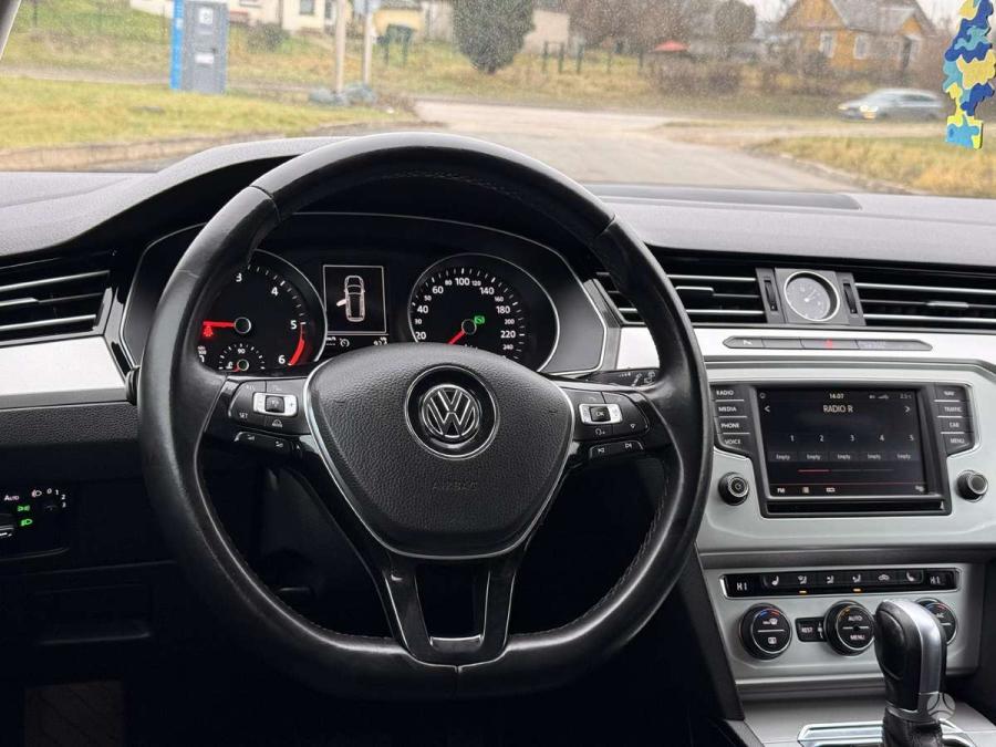 Melns Volkswagen Passat 2015 Kauņa, ar dzinēja tilpumu 2.00 L un nobraukumu 285 tūkst. km par 8350 €, foto 9 vietnē AUTOMOTO.COM.LV
