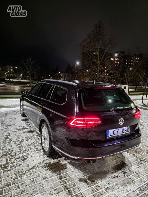 Black Volkswagen Passat 2015 in Kaunas, with an engine capacity of 2.00 L and mileage of 315 thousand km for 12000 €, photo 3 on AUTOMOTO.COM.LV