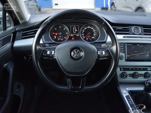 Black Volkswagen Passat 2015 in Riga, with an engine capacity of 1.60 L and mileage of 291 thousand km for 6900 €, photo 10 on AUTOMOTO.COM.LV