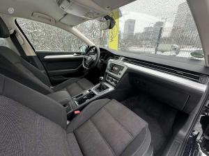 Black Volkswagen Passat 2015 in Vilnius, with an engine capacity of 1.60 L and mileage of 330 thousand km for 7900 €, photo 8 on AUTOMOTO.COM.LV