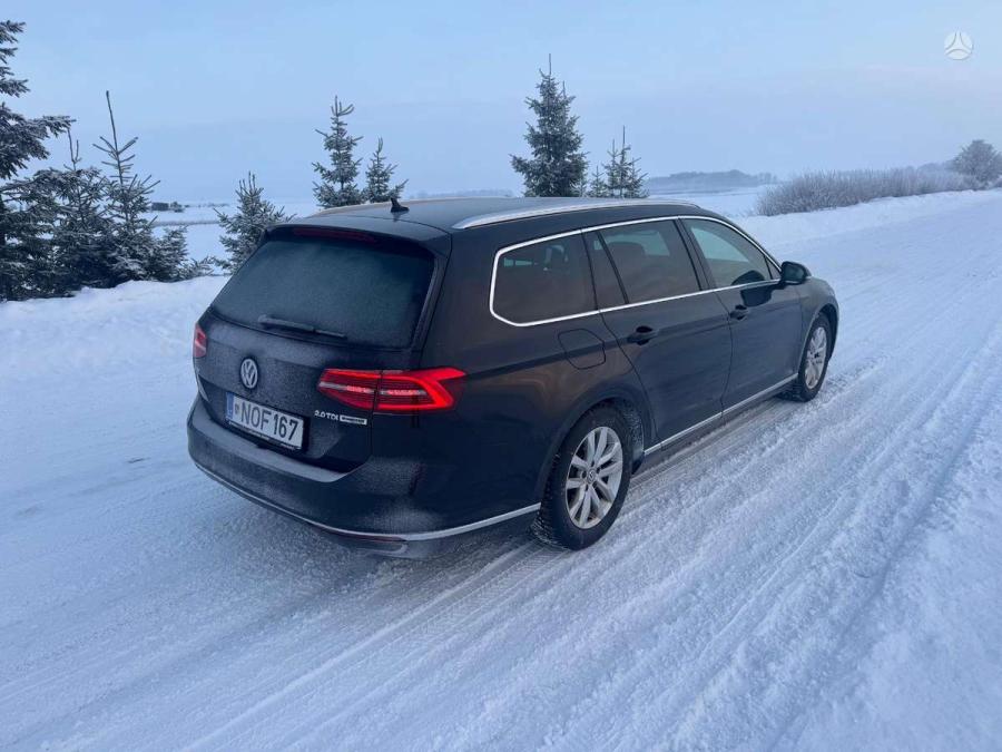 Black Volkswagen Passat 2015 in Kaunas, with an engine capacity of 1.97 L and mileage of 356 thousand km for 9800 €, photo 2 on AUTOMOTO.COM.LV