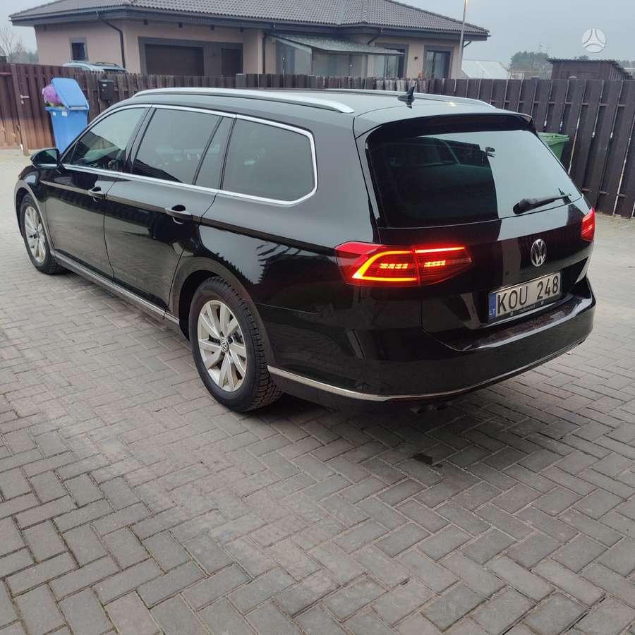 Black Volkswagen Passat 2015 in Vilnius, with an engine capacity of 2.00 L and mileage of 277 thousand km for 11200 €, photo 5 on AUTOMOTO.COM.LV