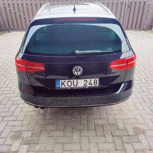 Black Volkswagen Passat 2015 in Vilnius, with an engine capacity of 2.00 L and mileage of 277 thousand km for 11200 €, photo 16 on AUTOMOTO.COM.LV
