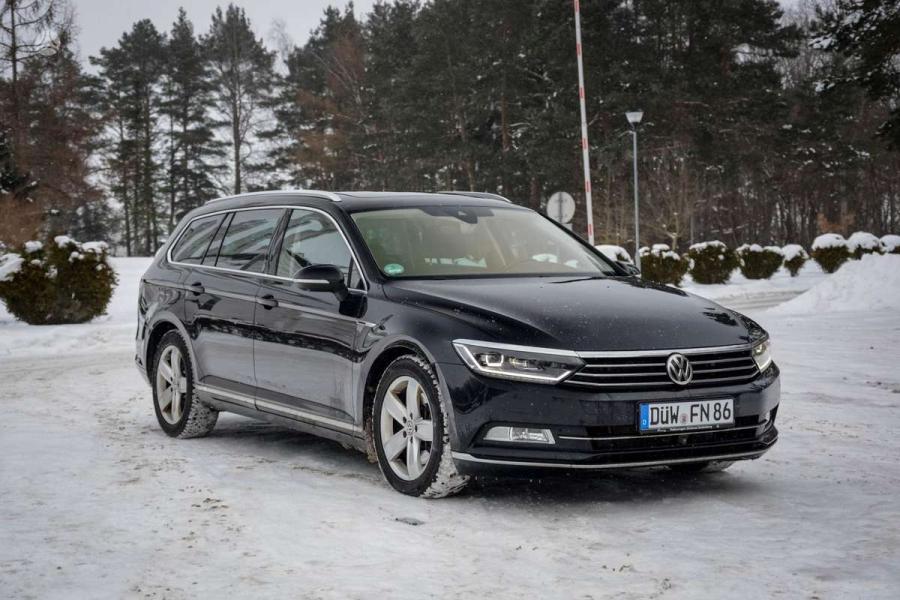 Melns Volkswagen Passat 2015 Elektrėnai, ar dzinēja tilpumu 1.97 L un nobraukumu 255 tūkst. km par 11350 €, foto 3 vietnē AUTOMOTO.COM.LV