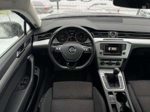 Black Volkswagen Passat 2015 in Vilnius, with an engine capacity of 1.60 L and mileage of 330 thousand km for 7900 €, photo 11 on AUTOMOTO.COM.LV