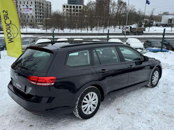 Black Volkswagen Passat 2015 in Vilnius, with an engine capacity of 1.60 L and mileage of 330 thousand km for 7000 €, photo 5 on AUTOMOTO.COM.LV