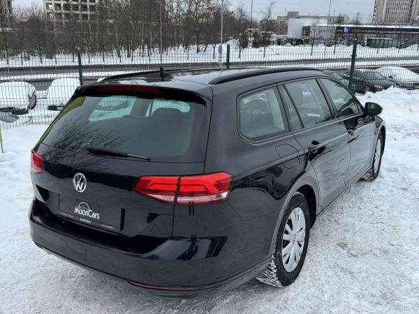 Black Volkswagen Passat 2015 in Vilnius, with an engine capacity of 1.60 L and mileage of 330 thousand km for 7000 €, photo 6 on AUTOMOTO.COM.LV