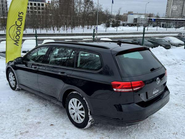 Black Volkswagen Passat 2015 in Vilnius, with an engine capacity of 1.60 L and mileage of 330 thousand km for 7000 €, photo 7 on AUTOMOTO.COM.LV