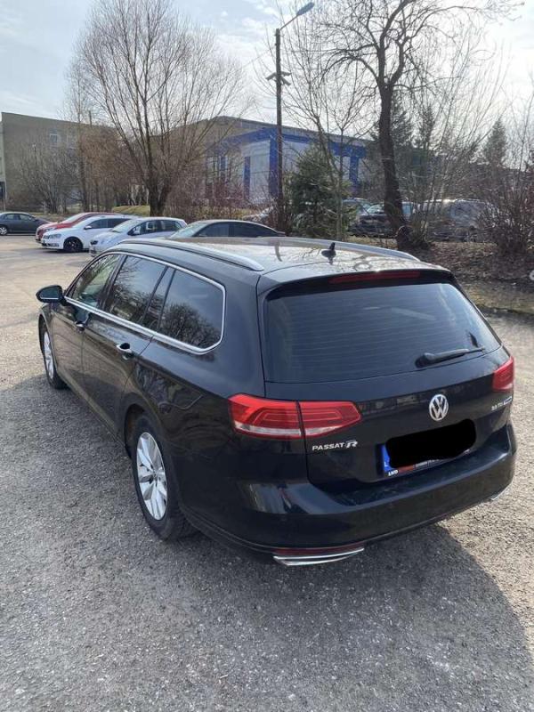 Black Volkswagen Passat 2015 in Vilnius, with an engine capacity of 1.97 L and mileage of 290 thousand km for 8600 €, photo 3 on AUTOMOTO.COM.LV