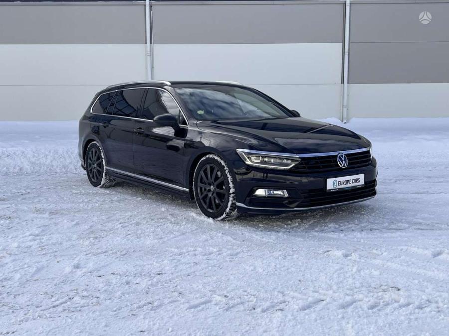 Black Volkswagen Passat 2015 in Kaunas, with an engine capacity of 1.97 L and mileage of 196 thousand km for 13500 €, photo 3 on AUTOMOTO.COM.LV