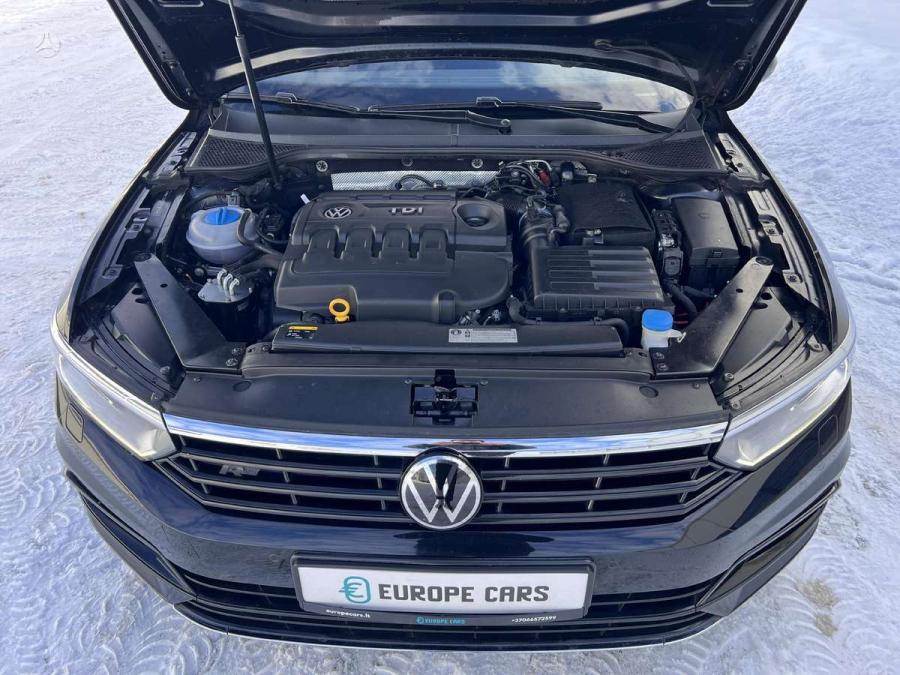 Black Volkswagen Passat 2015 in Kaunas, with an engine capacity of 1.97 L and mileage of 196 thousand km for 13500 €, photo 13 on AUTOMOTO.COM.LV