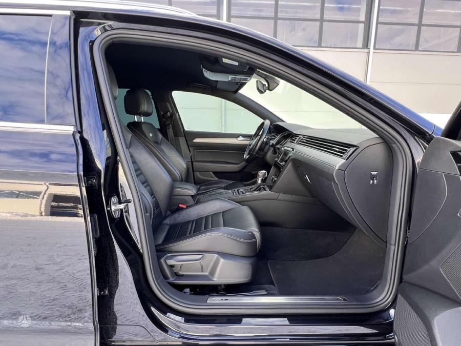 Black Volkswagen Passat 2015 in Kaunas, with an engine capacity of 1.97 L and mileage of 196 thousand km for 13500 €, photo 20 on AUTOMOTO.COM.LV