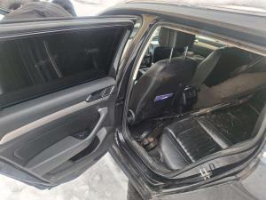 Black Volkswagen Passat 2015 in Kedainiai, with an engine capacity of 1.97 L and mileage of 575 thousand km for 3500 €, photo 22 on AUTOMOTO.COM.LV