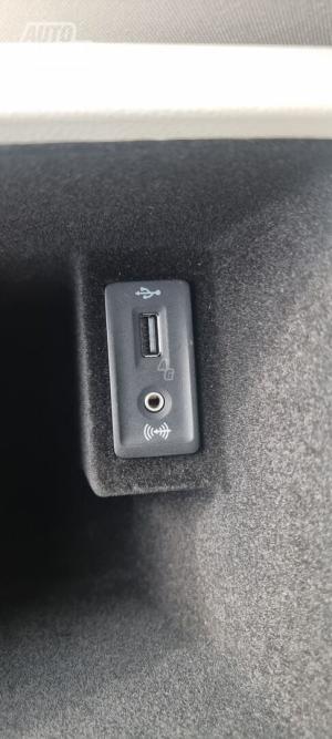 Melns Volkswagen Passat 2015 Kėdainiai, ar dzinēja tilpumu 2.00 L un nobraukumu 2979 tūkst. km par 9499 €, foto 17 vietnē AUTOMOTO.COM.LV