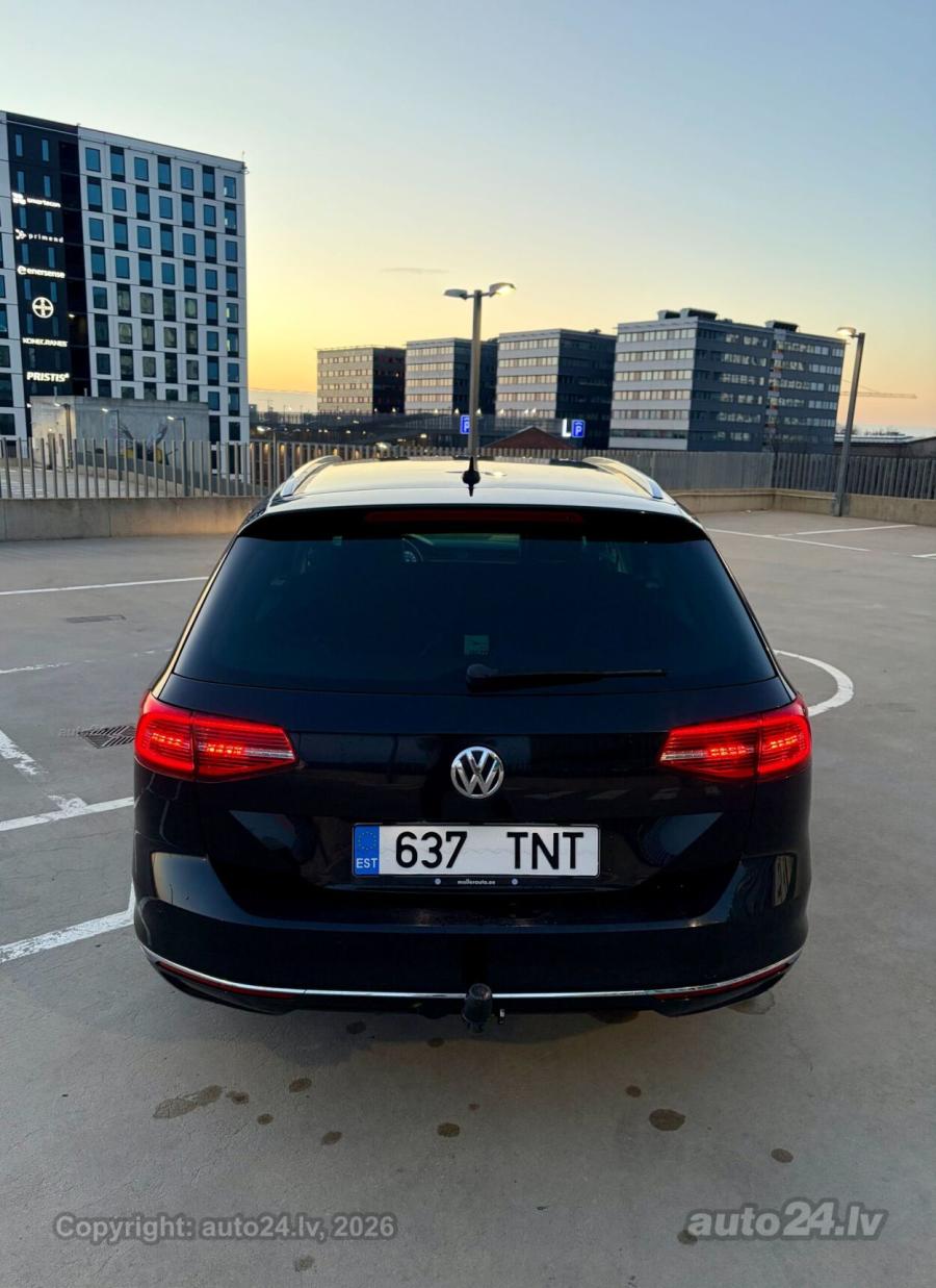 Black Volkswagen Passat 2015 in Tallinn, with an engine capacity of 1.60 L and mileage of 275 thousand km for 7990 €, photo 4 on AUTOMOTO.COM.LV