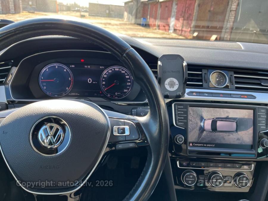 Black Volkswagen Passat 2015 in Narva, with an engine capacity of 2.00 L and mileage of 195 thousand km for 11400 €, photo 7 on AUTOMOTO.COM.LV