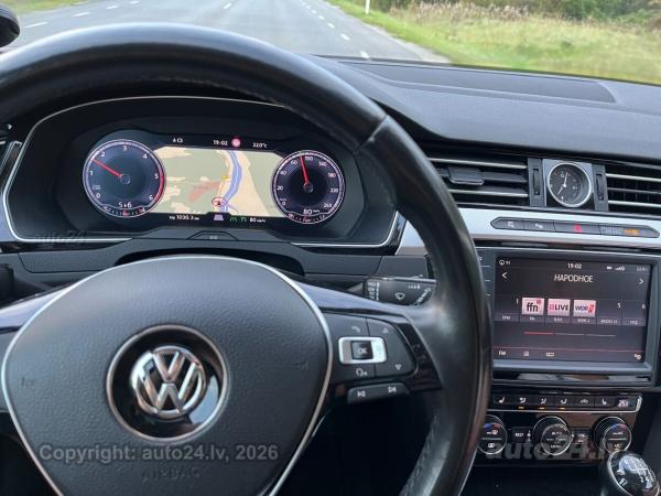 Melns Volkswagen Passat 2015 Narva, ar dzinēja tilpumu 2.00 L un nobraukumu 195 tūkst. km par 11400 €, foto 7 vietnē AUTOMOTO.COM.LV