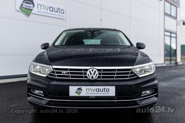 Melns Volkswagen Passat 2015 Tallina, ar dzinēja tilpumu 2.00 L un nobraukumu 326 tūkst. km par 7990 €, foto 4 vietnē AUTOMOTO.COM.LV