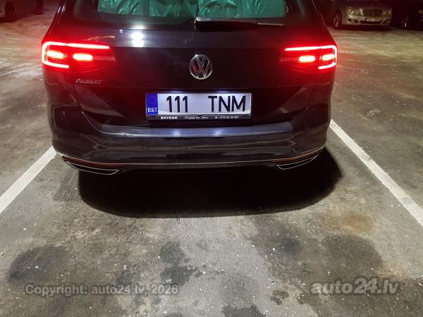 Black Volkswagen Passat 2015 in Polva, with an engine capacity of 2.00 L and mileage of 450 thousand km for 9500 €, photo 3 on AUTOMOTO.COM.LV