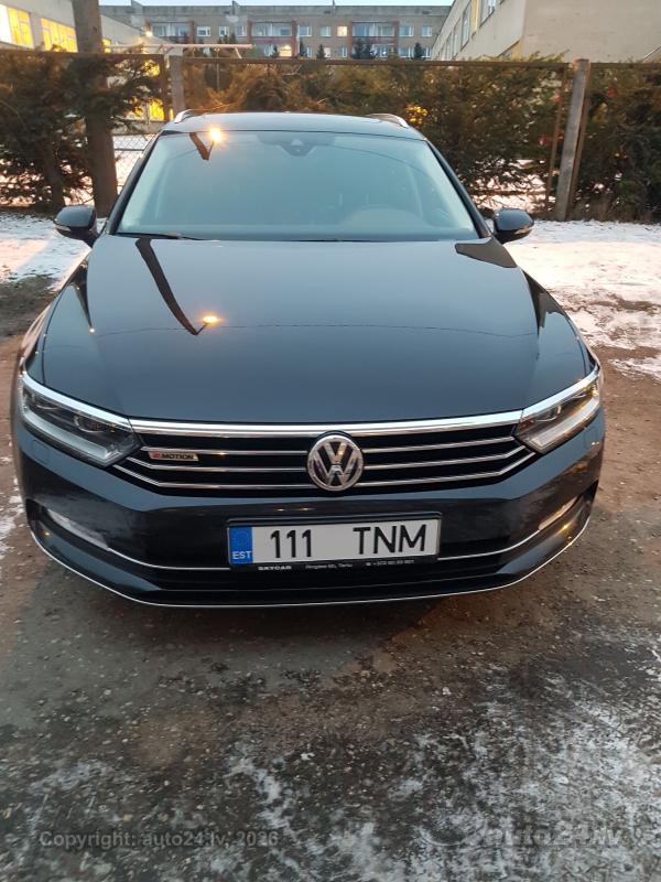 Black Volkswagen Passat 2015 in Polva, with an engine capacity of 2.00 L and mileage of 450 thousand km for 9500 €, photo 4 on AUTOMOTO.COM.LV
