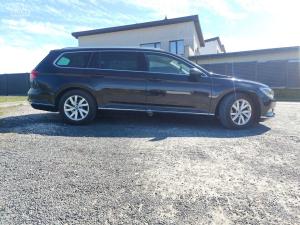 Black Volkswagen Passat 2015 in Vilnius, with an engine capacity of 2.00 L and mileage of 278 thousand km for 9800 €, photo 6 on AUTOMOTO.COM.LV