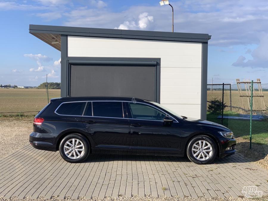 Black Volkswagen Passat 2015 in Kaunas, with an engine capacity of 2.00 L and mileage of 301 thousand km for 8199 €, photo 9 on AUTOMOTO.COM.LV